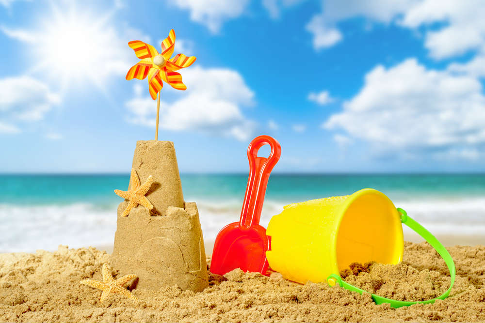 Here are the Best Beach Games for Children: From Sand Castles to ...